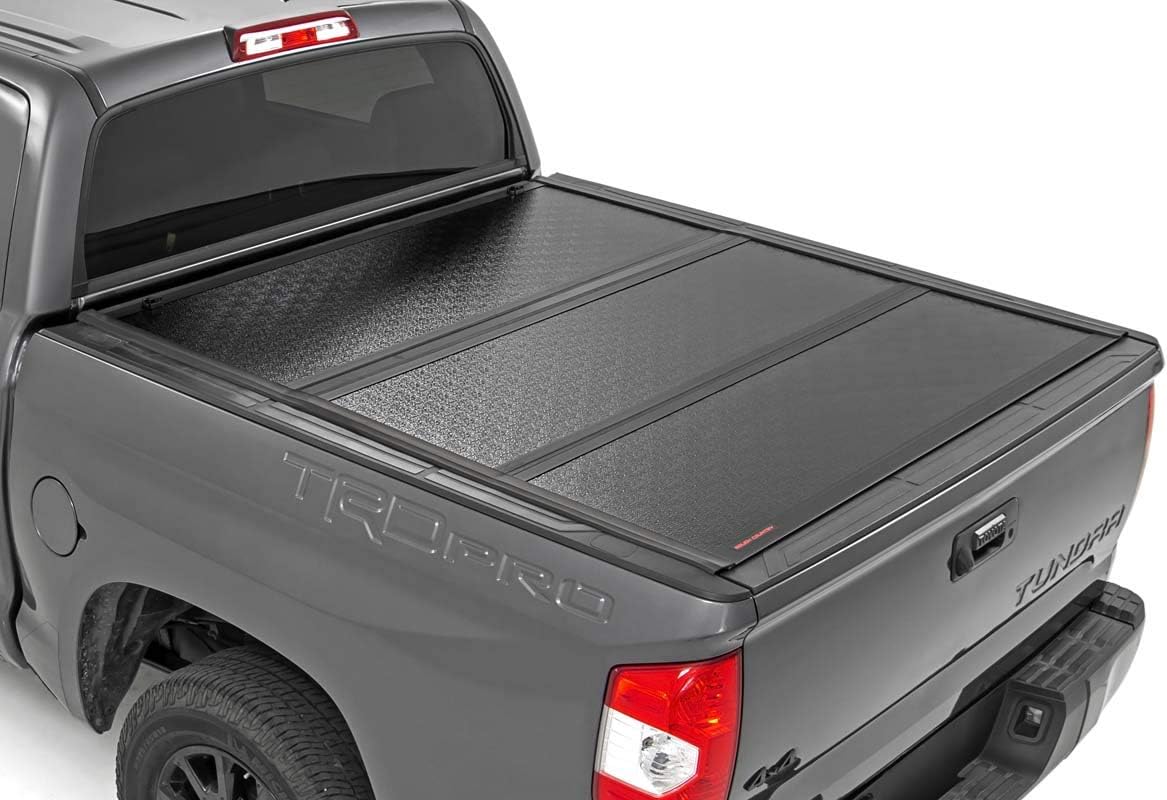 Amazon.com: Rough Country Low Profile Bed Cover for 2002-2021 Toyota Tundra | 5'7-47414551 ...