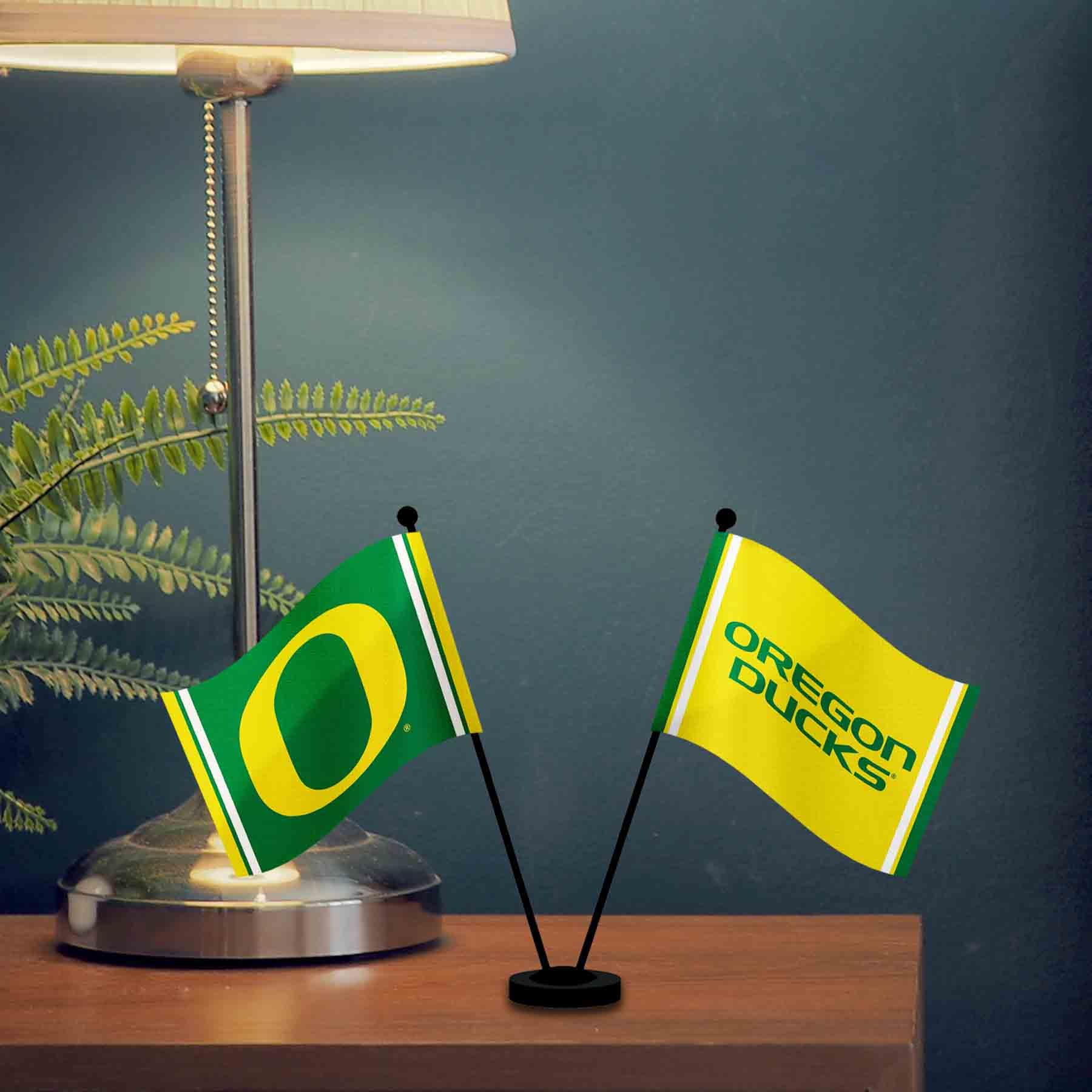 Oregon Table Top Flags 4x6 Inch Officially Licensed Team Oregon Desk ...