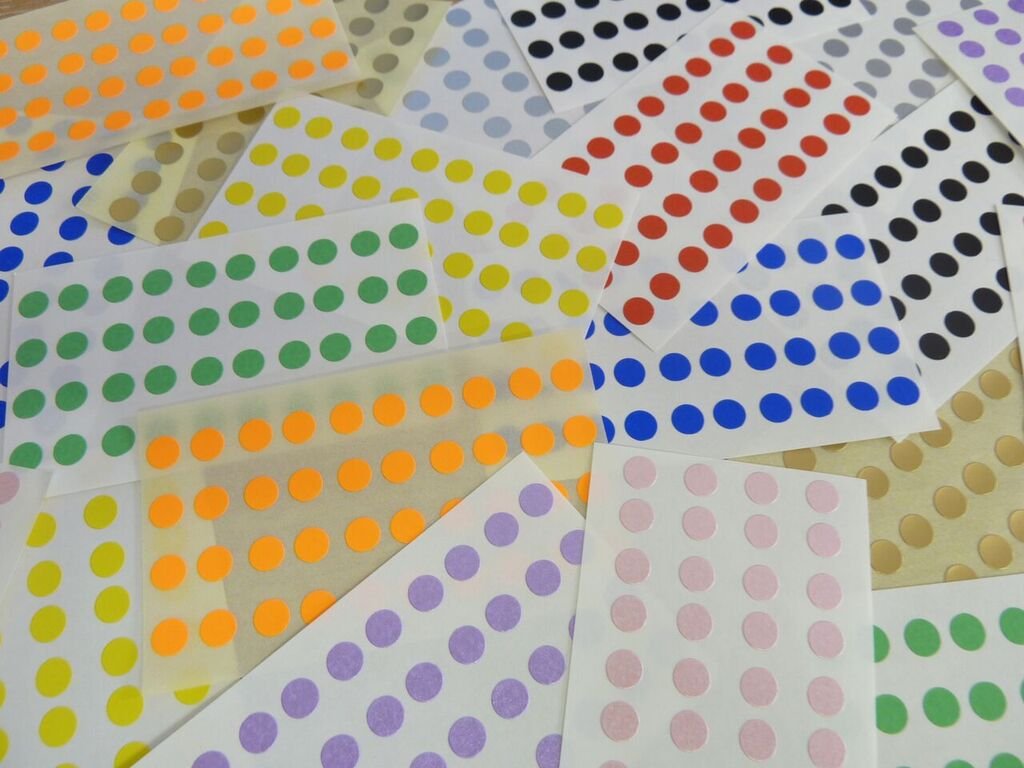 Amazon.com: Small Round 6mm (0.2 inch) Circular Coloured Sticky Labels ...