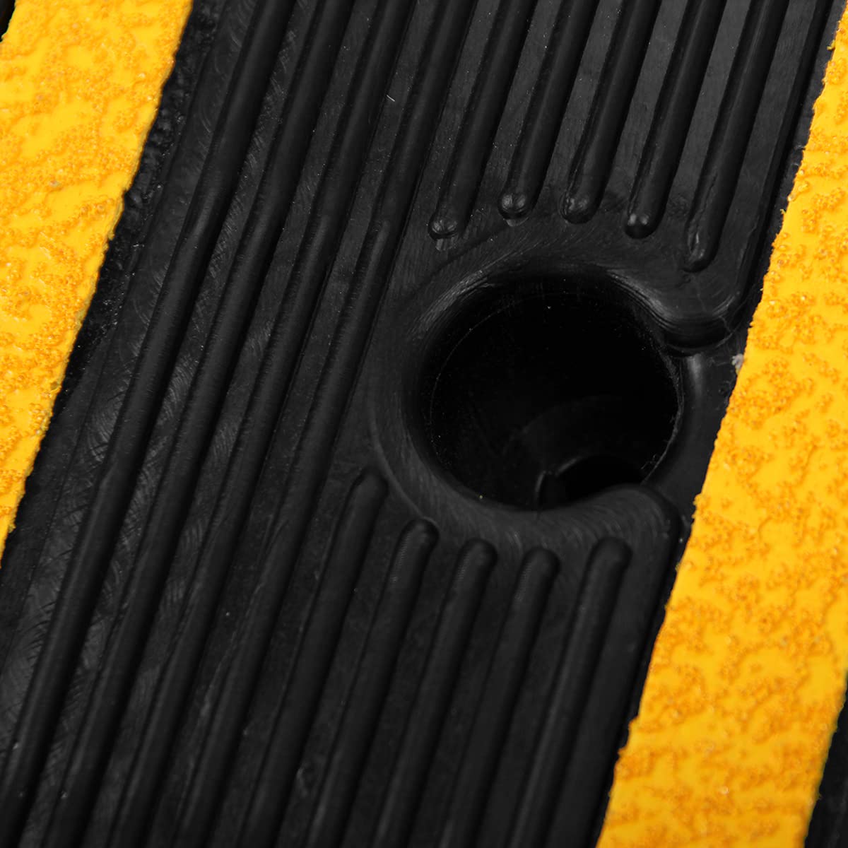 With Drainage Heavy-Duty Rubber Curb Ramp - 48" Long, 10-Ton Capacity ...