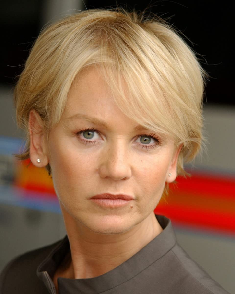 Lisa Maxwell The Bill