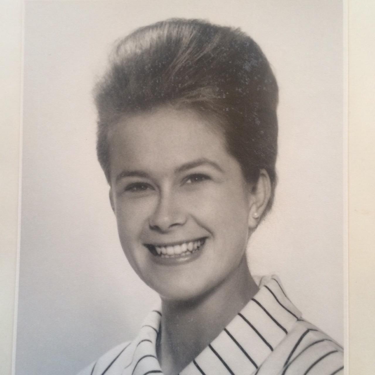 Lettice and Lovage: A Comedy: Shaffer, Peter: 9780060963422: Amazon.com ...