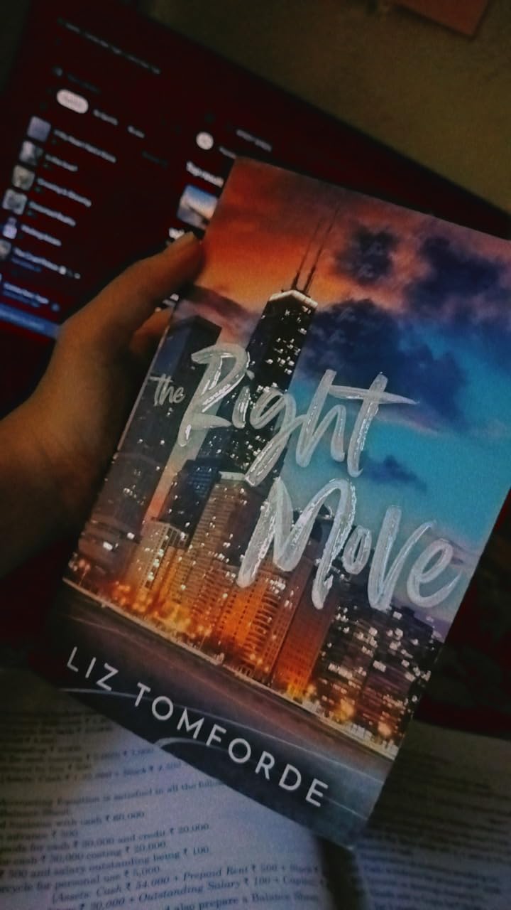 The Right Move: Windy City Book 2 : Tomforde, Liz: Amazon.in: Books