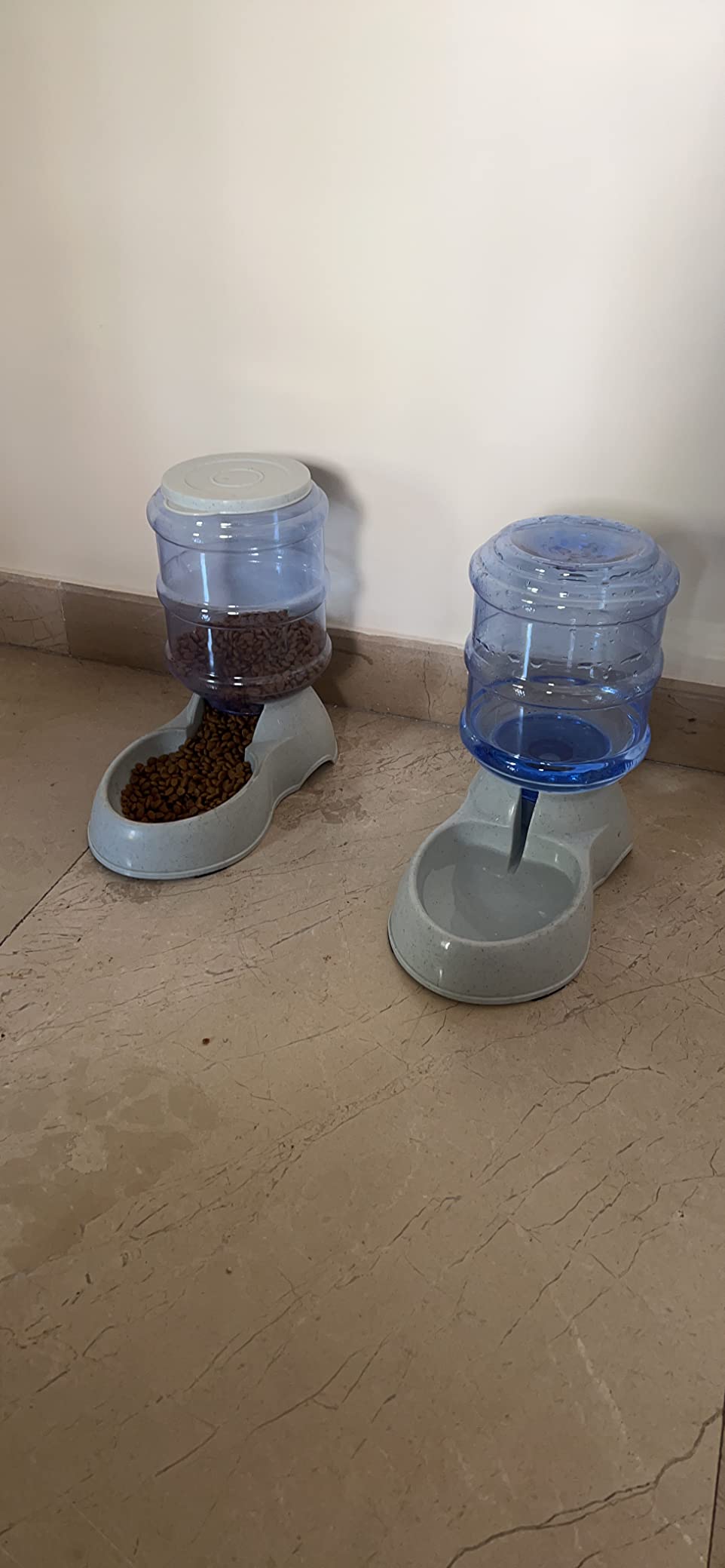 Amazonbasics Food Feeder, Small & Self-Dispensing Gravity Pet Waterer ...