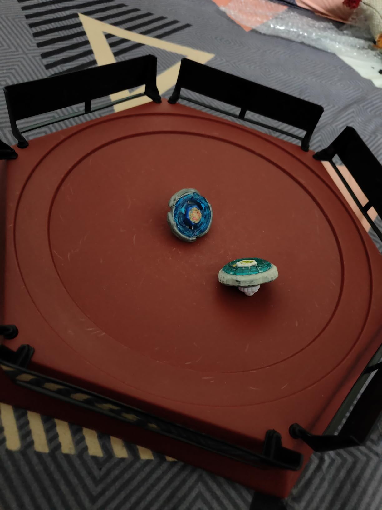 SNOWIE SOFT® Beyblade Stadium Battle Arena for Spin Top Toys Party Game ...