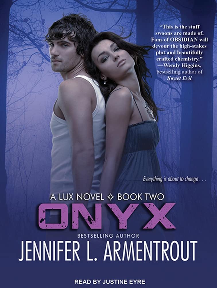 Amazon.com: Onyx (Lux): 9781452611662: Armentrout, Jennifer L., Eyre ...