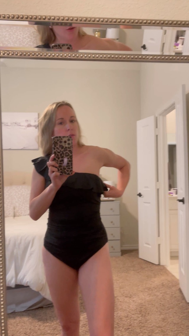 figuringCHICout's Amazon Page