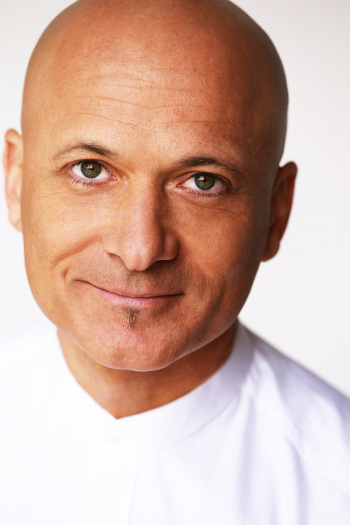 Amazon.com: Kalani Das MT-BC: books, biography, latest update