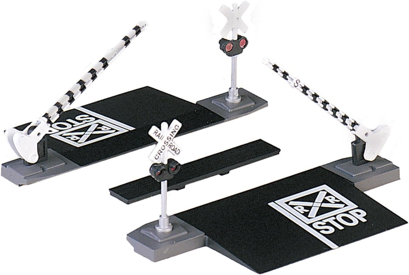 Amazon.com: Bachmann Trains - Scenery Accessories - ROAD CROSSING - HO ...