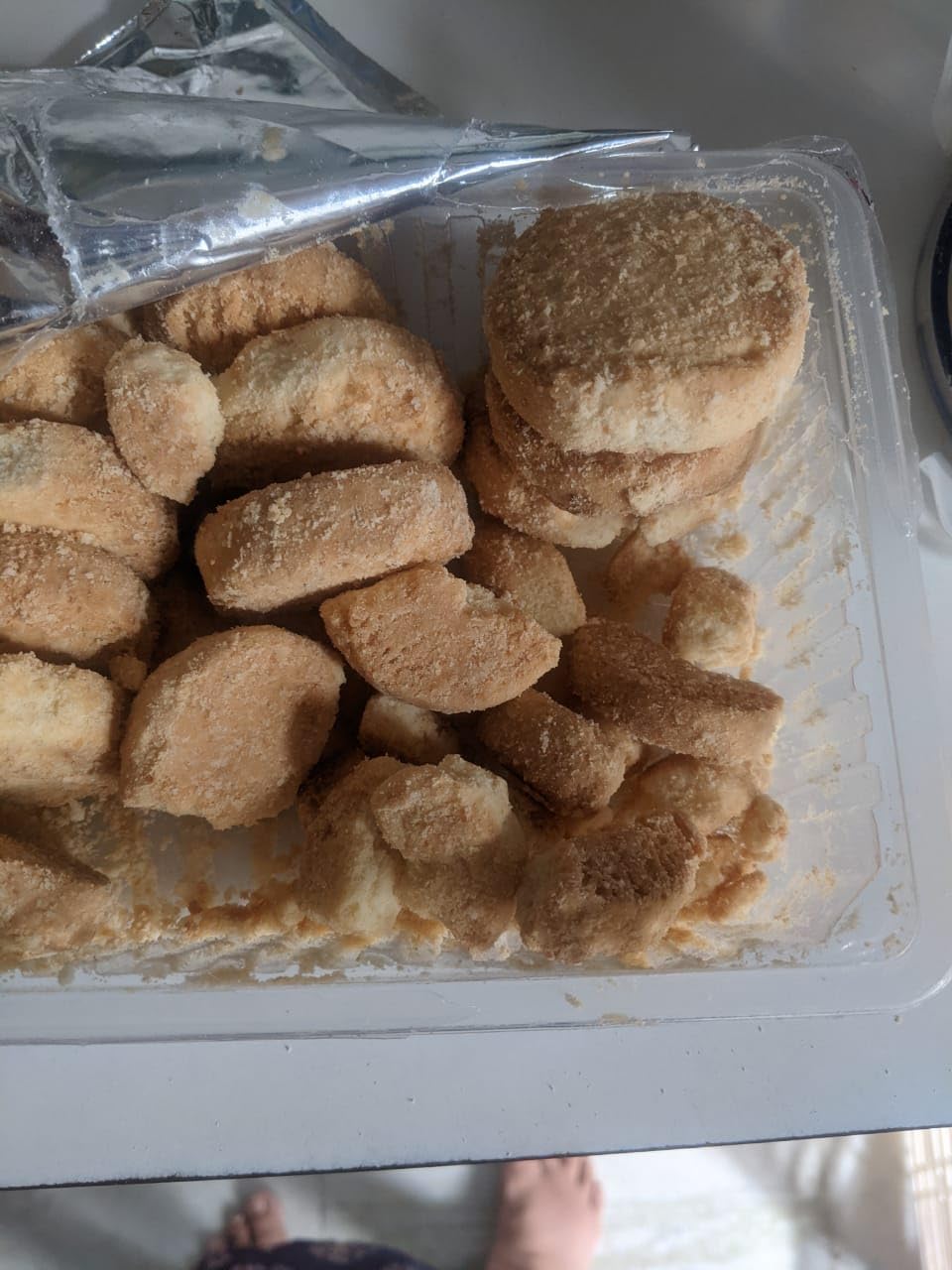 Karachi Bakery Osmania Chai Cookies, 400g : Amazon.in: Grocery ...