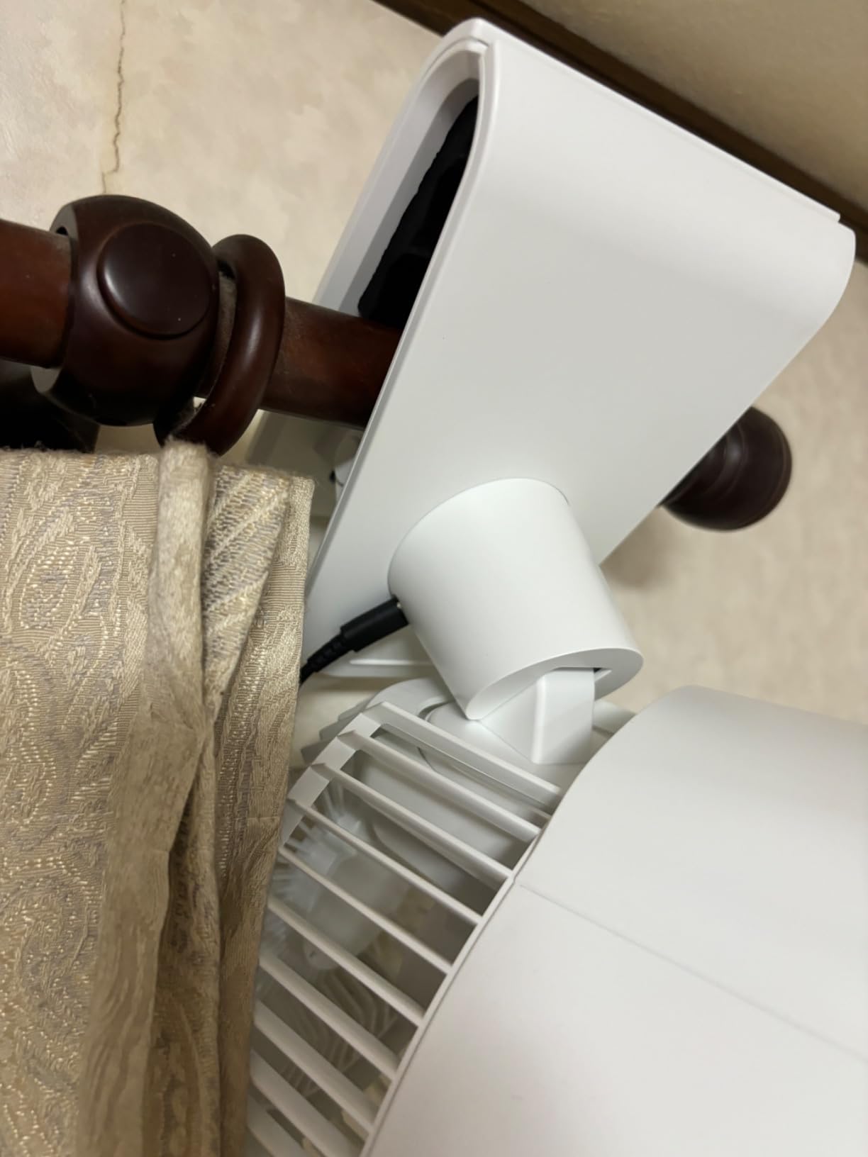 Amazon | トップランド サーキュレーター 2電源対応 (AC/USB) DCモーター搭載 首振り 角度調節 風量調節4段階 ブラック SF-CC10BK | トップランド ...