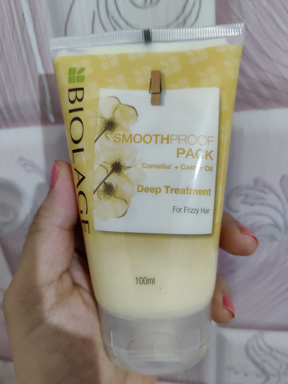 Biolage Professional Smoothproof Anti-Frizz Deep Treatment Pack, Up To ...