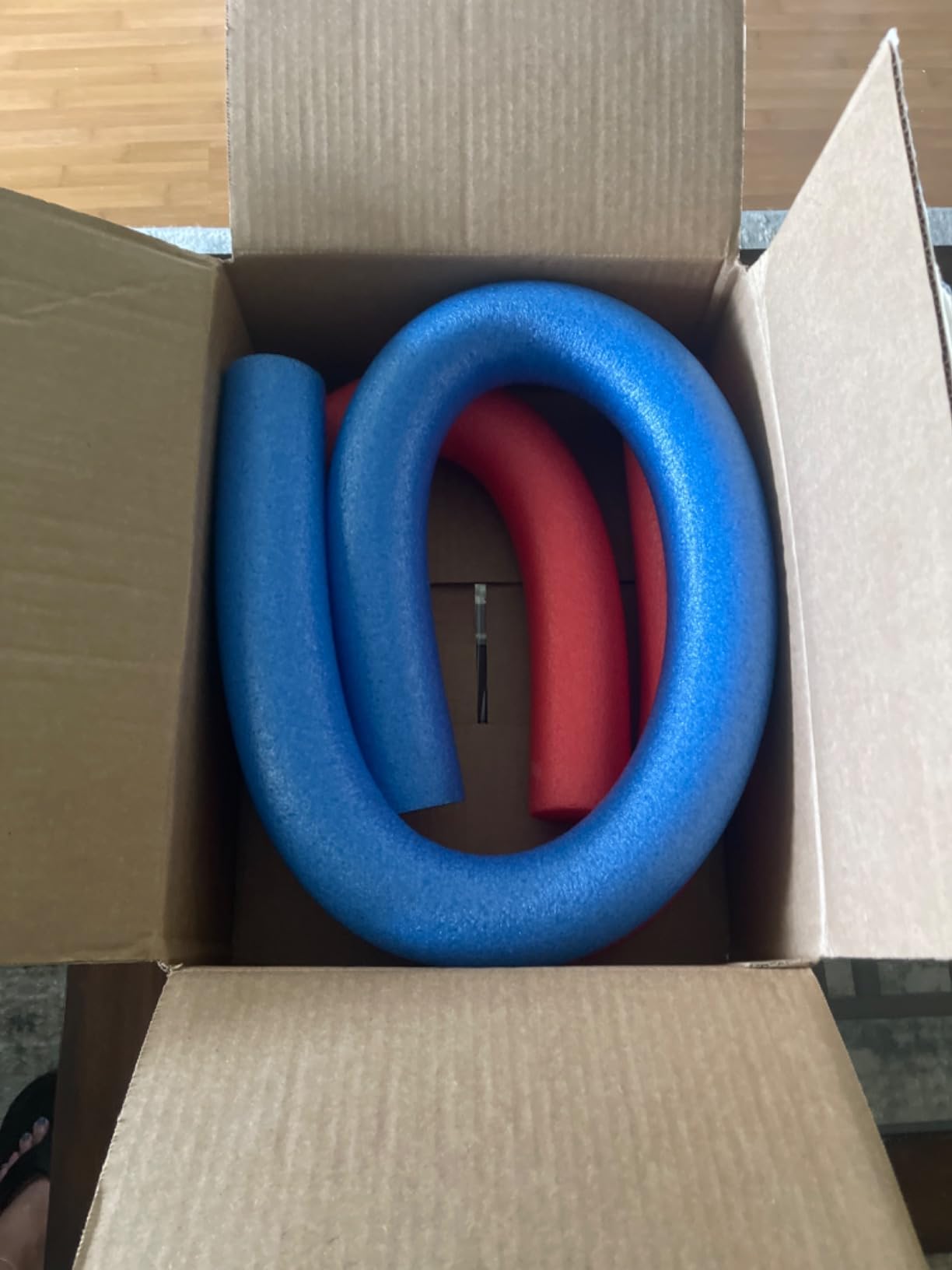 Amazon.com: Deluxe Floating Pool Noodles Foam Tube, Super Thick Noodles ...