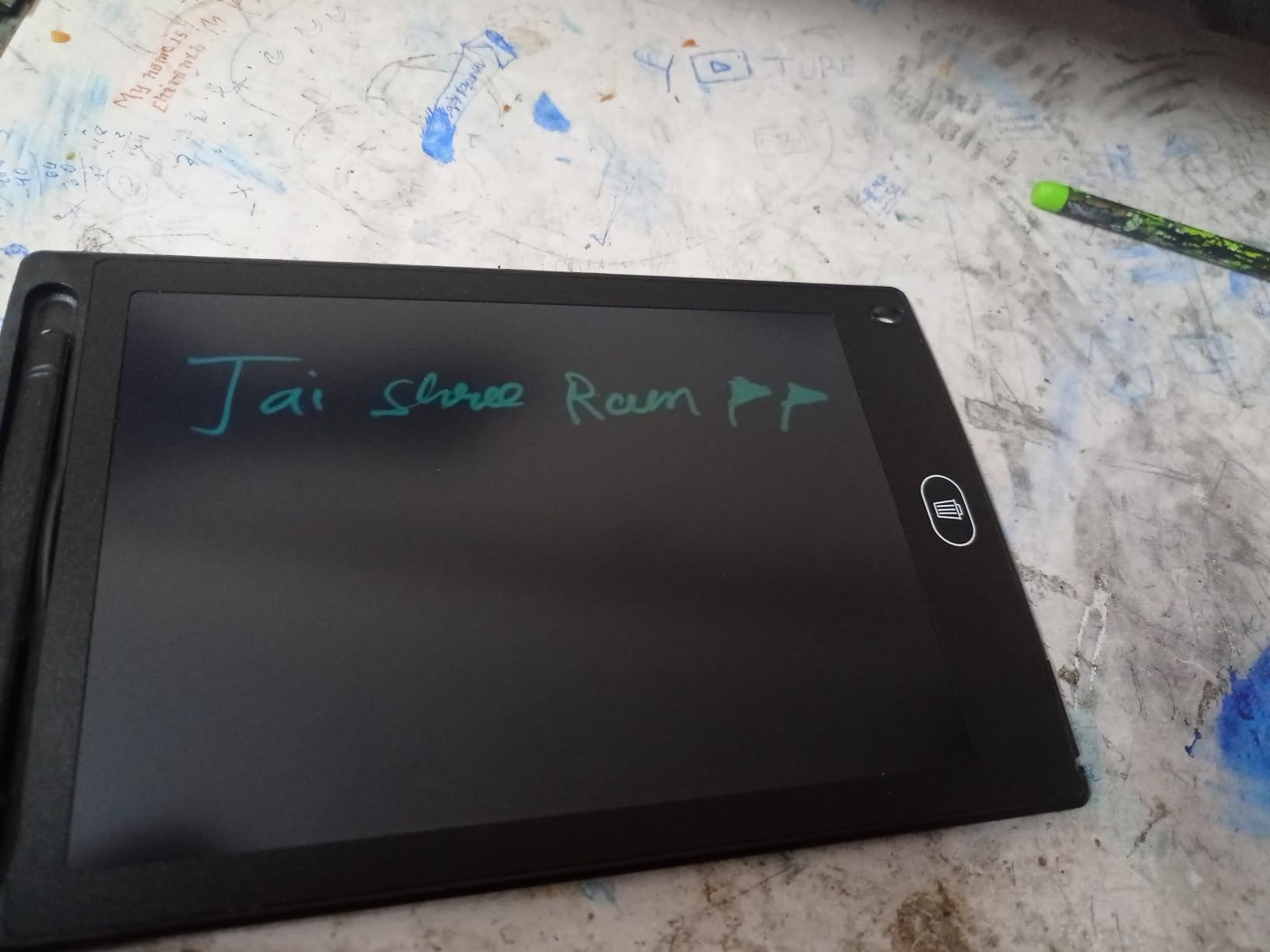 NHR LCD Writing Tablet Pad with Screen 21.5cm (8.5Inch) for Drawing ...