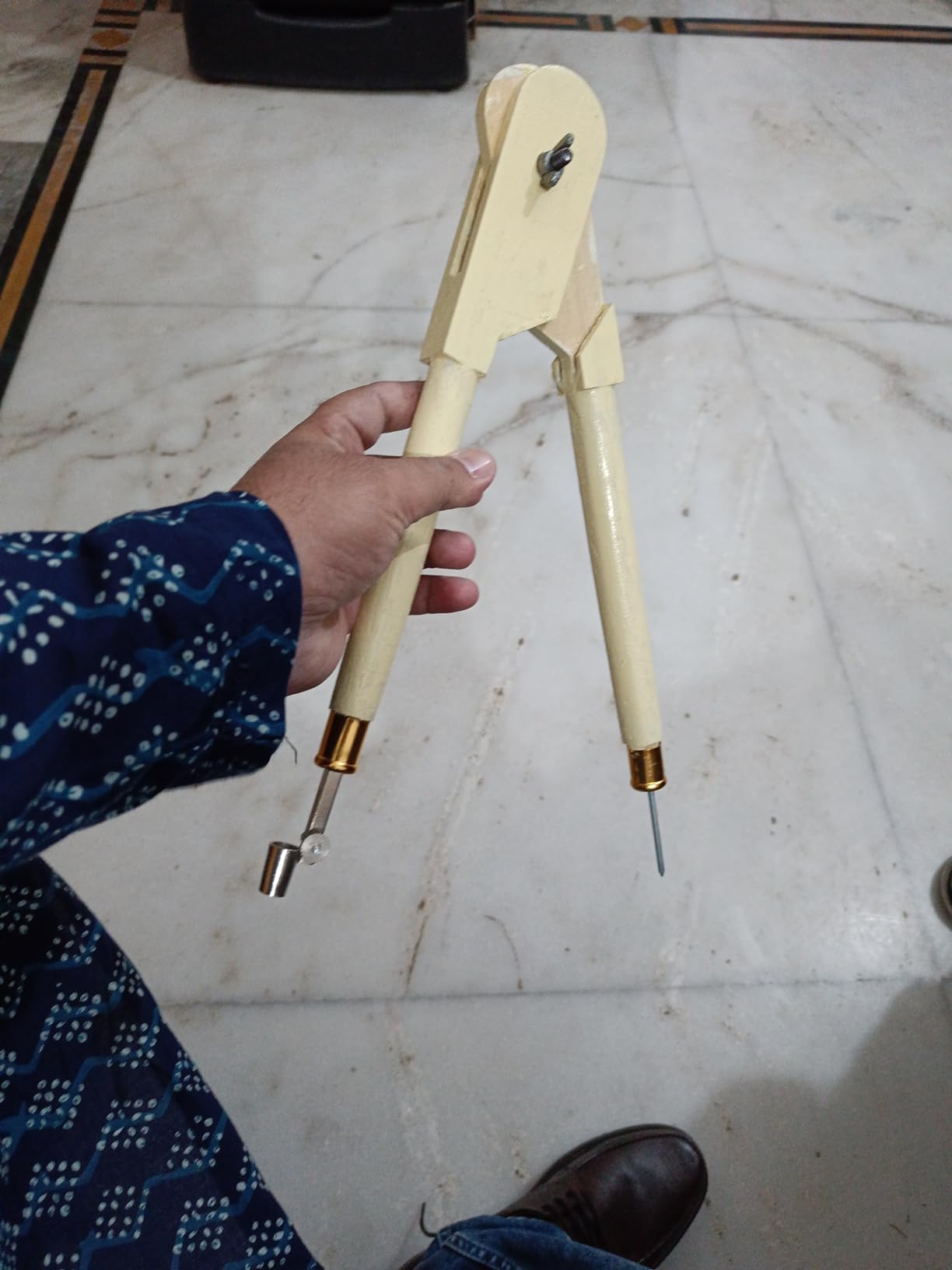 15 Inch Wooden Compass for Teachers (Super Quality) for Drawing in ...