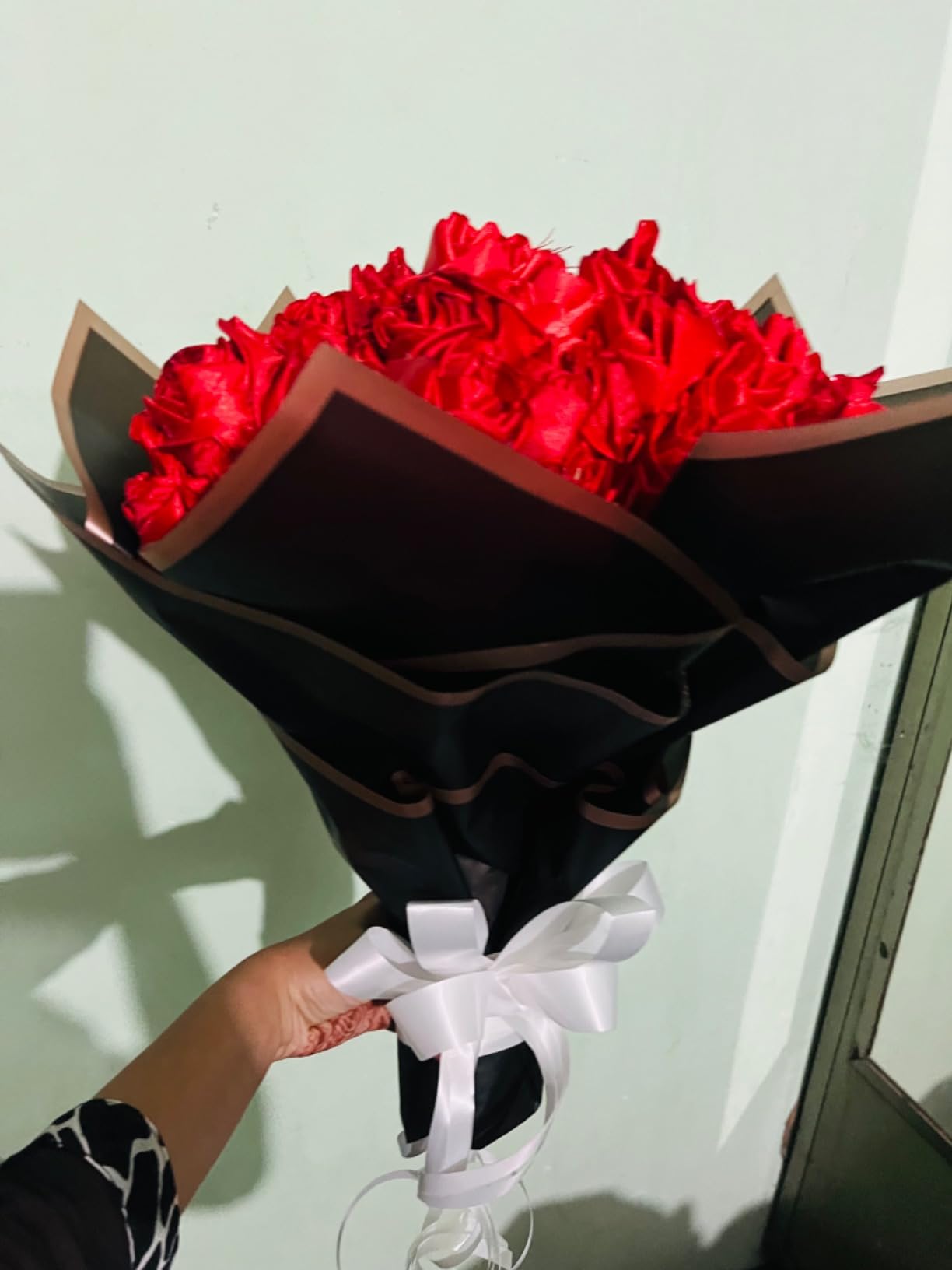 Just Flowers Waterproof Floral Wrapping Paper, Gift Wrapping Paper Roll ...