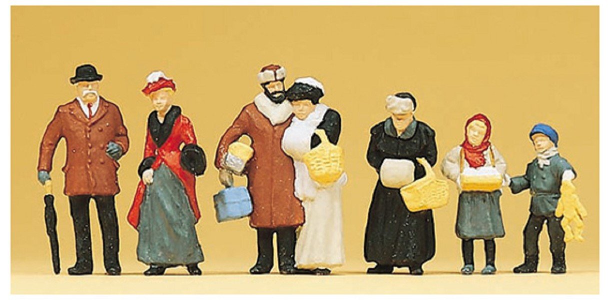 Amazon.com: 1900 Era Couples (2) & Woman w/2-Children Winter Dress HO ...