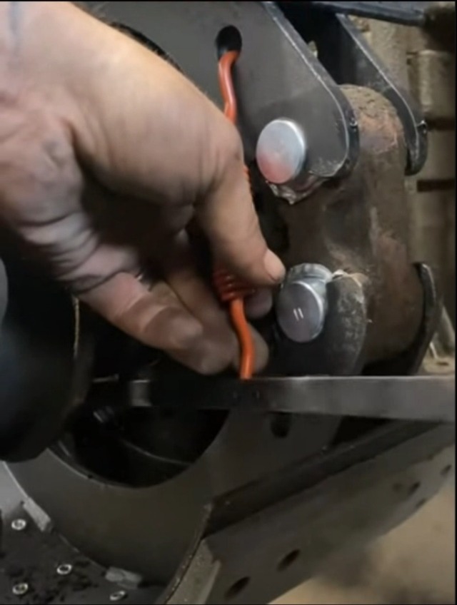 Watch Steel S-Cam Air Brake Spring Tool Black on Amazon Live