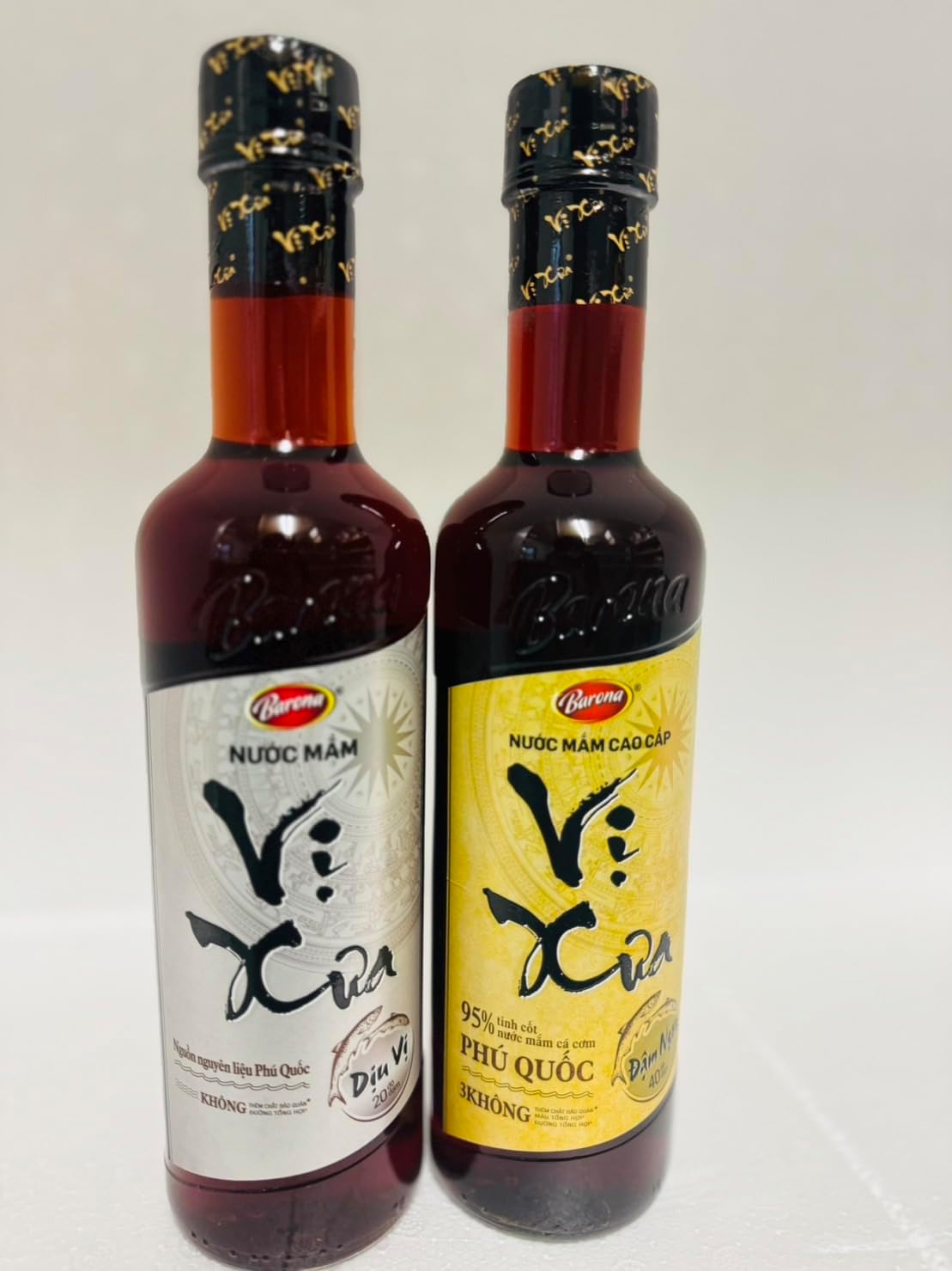 Amazon.co.jp: BARONA ナンプラー ヌックマムVI XUA 500ml/本・VI XUA Fish Sauce・Nuoc ...