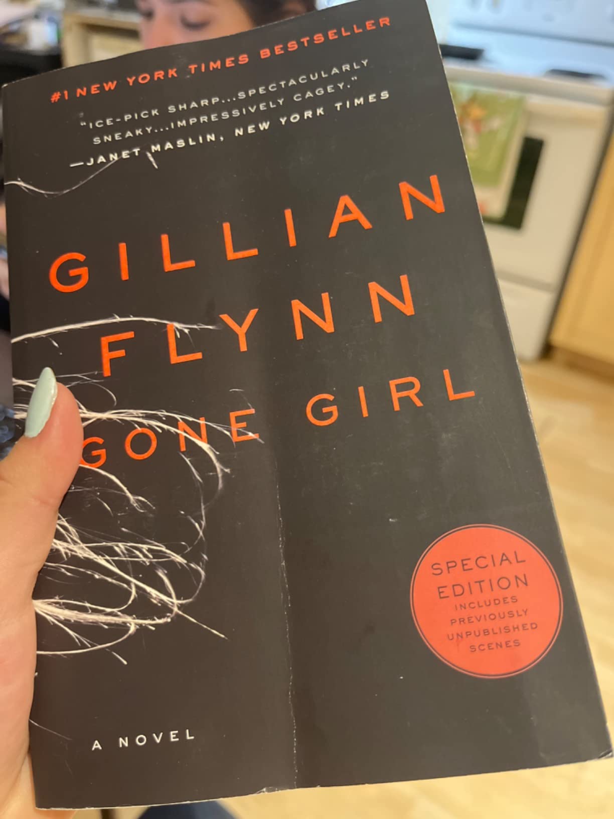 Gone Girl: A Novel : Flynn, Gillian: Amazon.ca: Books