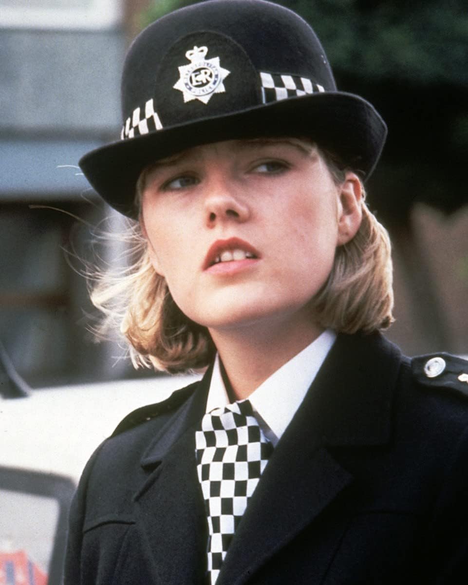 The Bill (TV) Lisa Geoghan "Polly Page" 10x8 Photo : Amazon.co.uk: Home ...