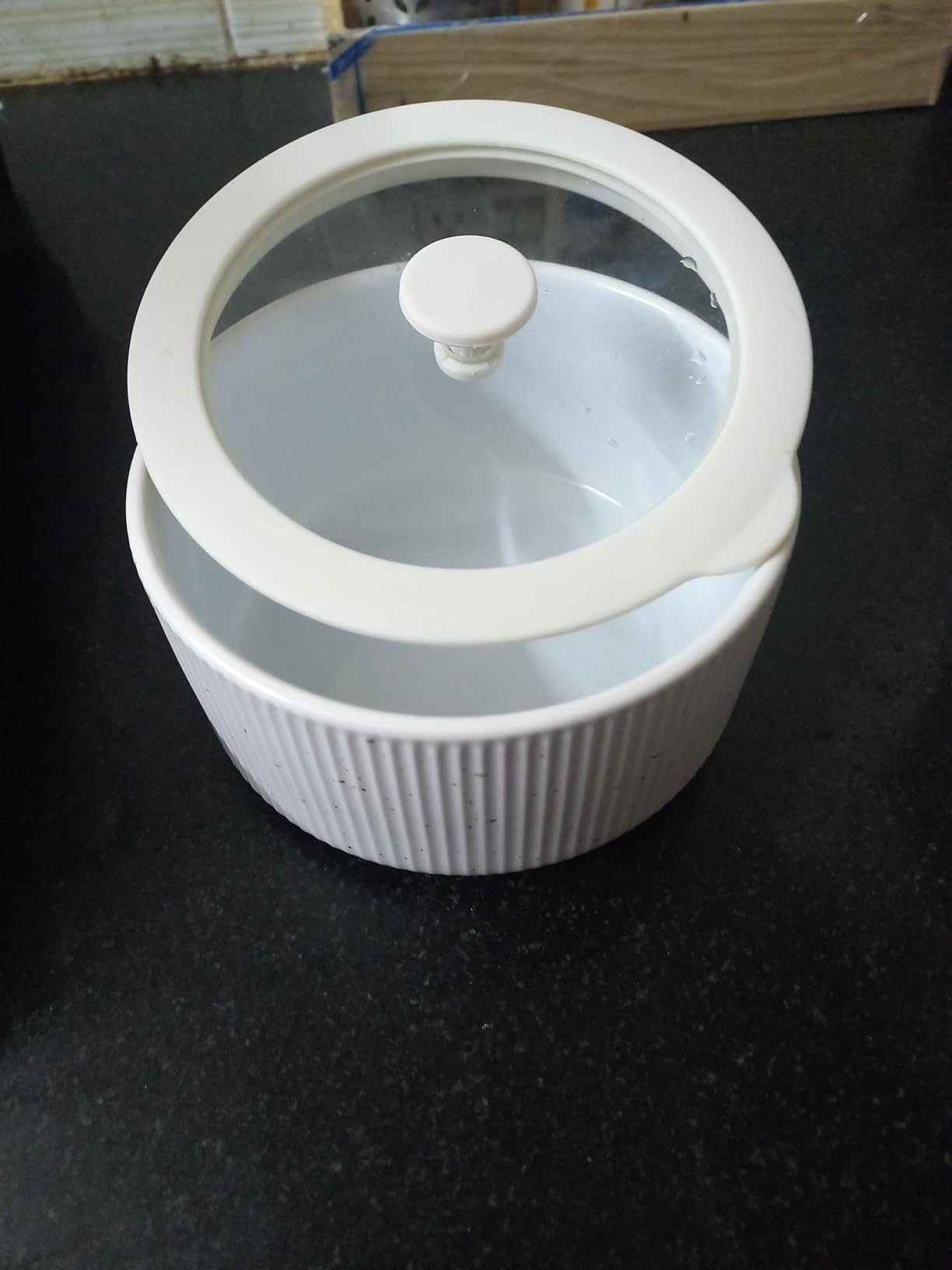 Anko 800mL Speckled & Ribbed White Round Porcelain Bowl with Glass Lid ...