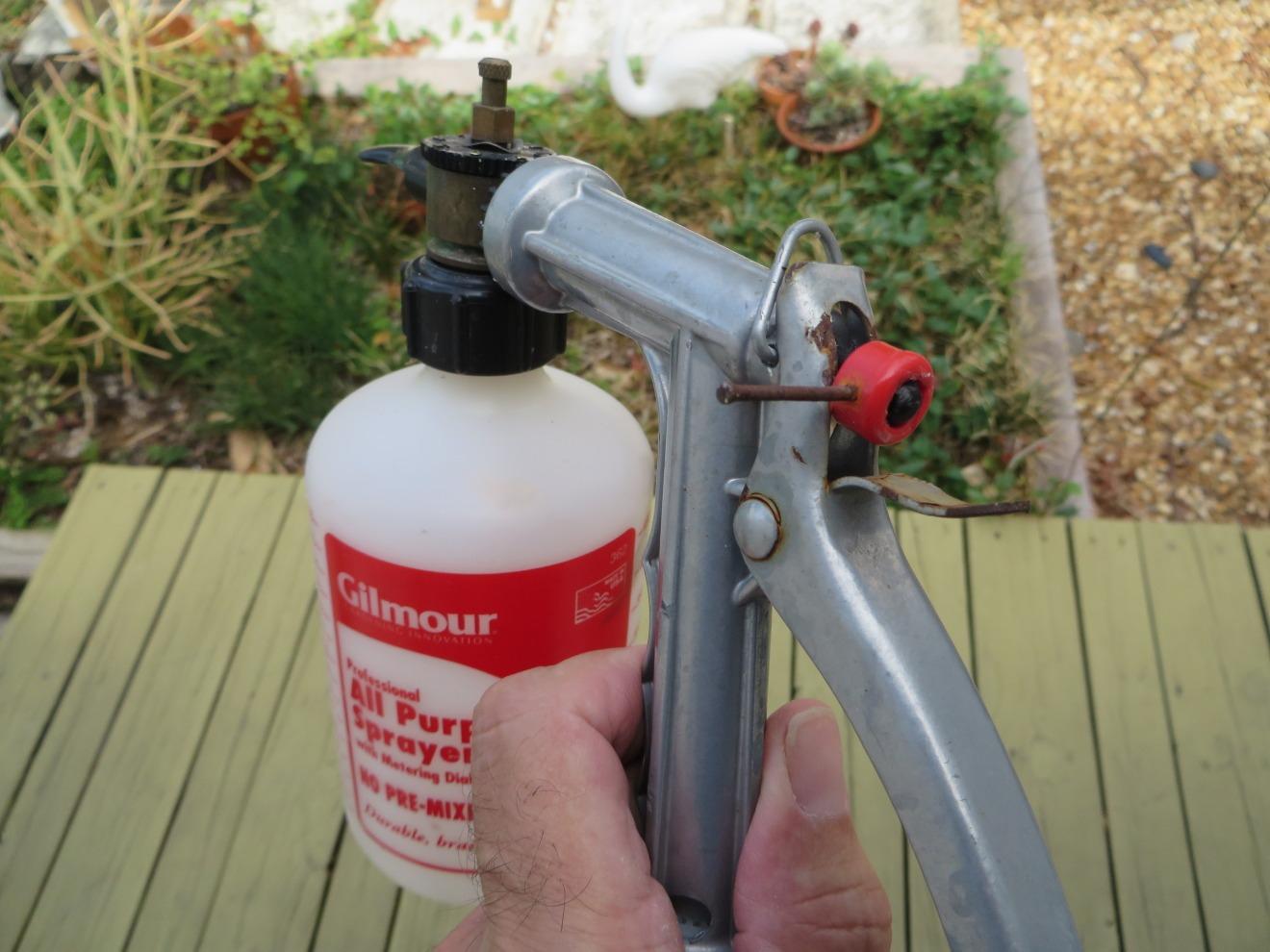 Amazon.com : Gilmour 362 Professional No Pre-Mix Sprayer, White : Lawn ...