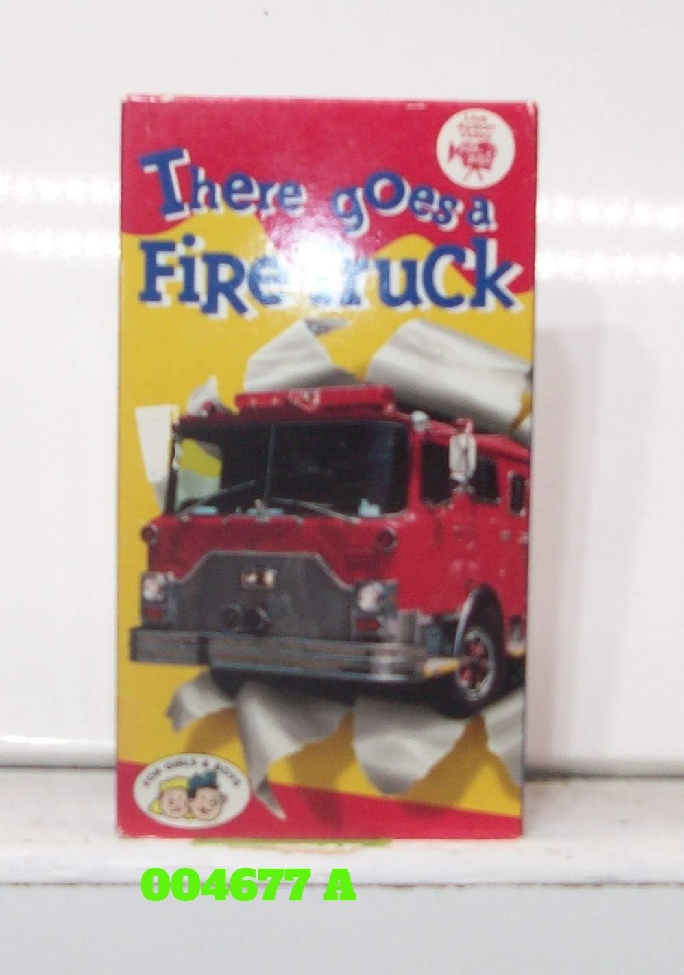 There Goes a Fire Truck [Import] : Amazon.ca: Music