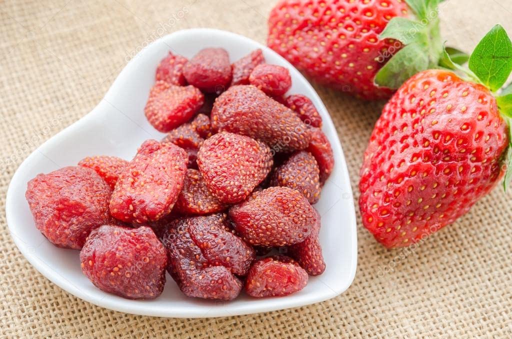 A D Food & Herbs Dried Strawberry - Dry Fruits,Healthy Snacks Breakfast ...
