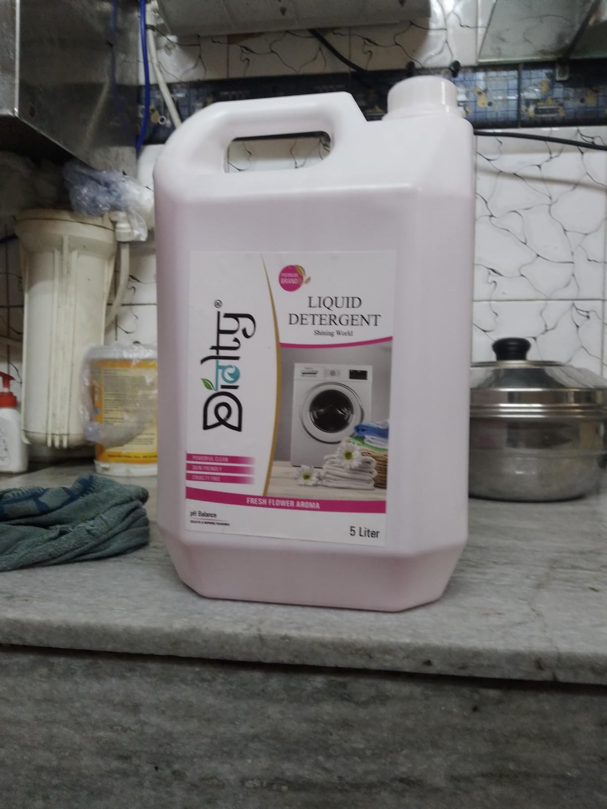 Diolty Liquid Detergent 5+1 Liter (Pink) : Amazon.in: Health & Personal ...