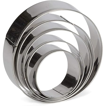 Amazon.com: 5 Piece Stainless Steel Round Cookie Cutter Set, Biscuit ...