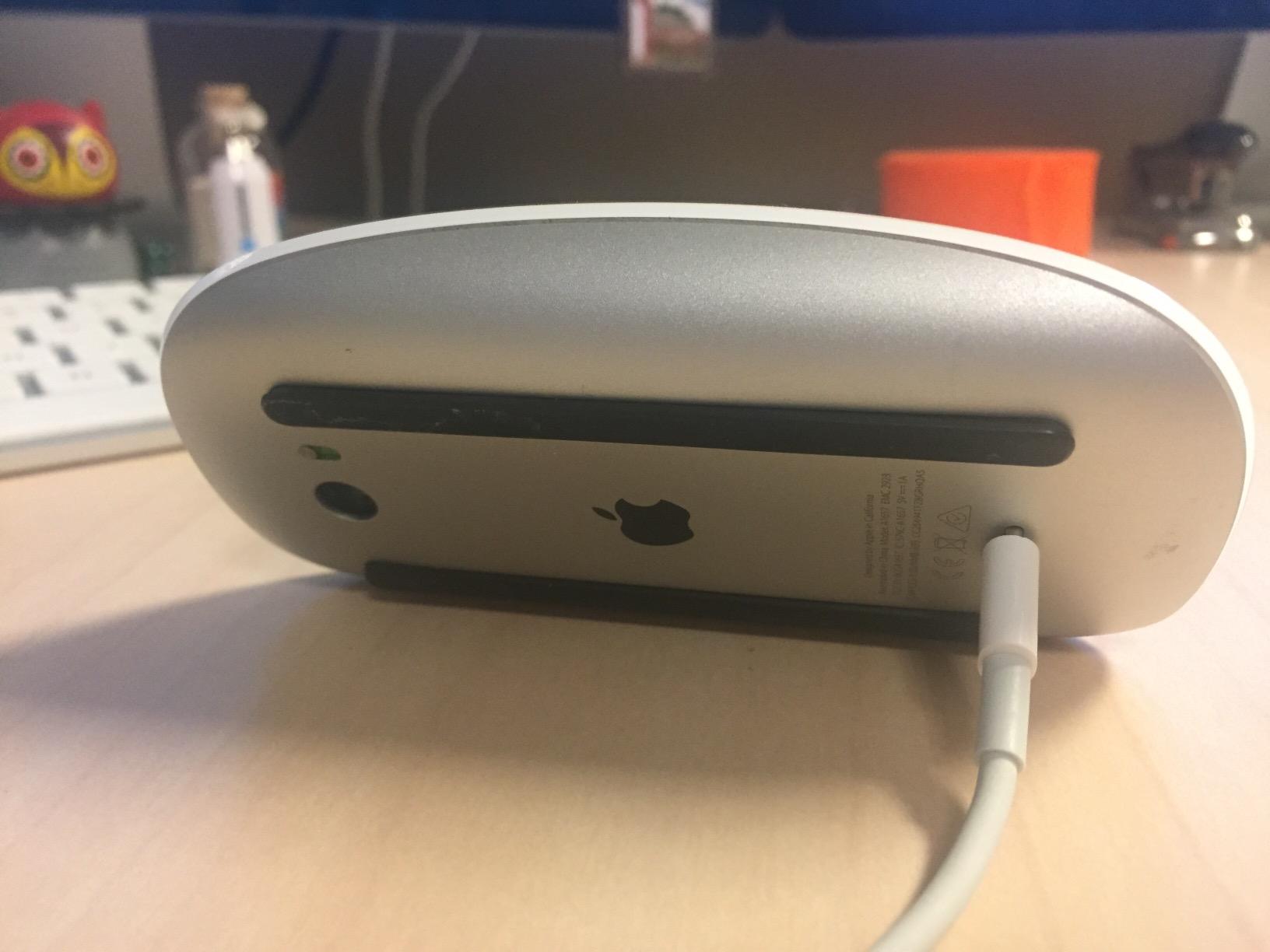 Amazon.com: Apple Magic Mouse 2 (Wireless, Rechargable) - Silver ...