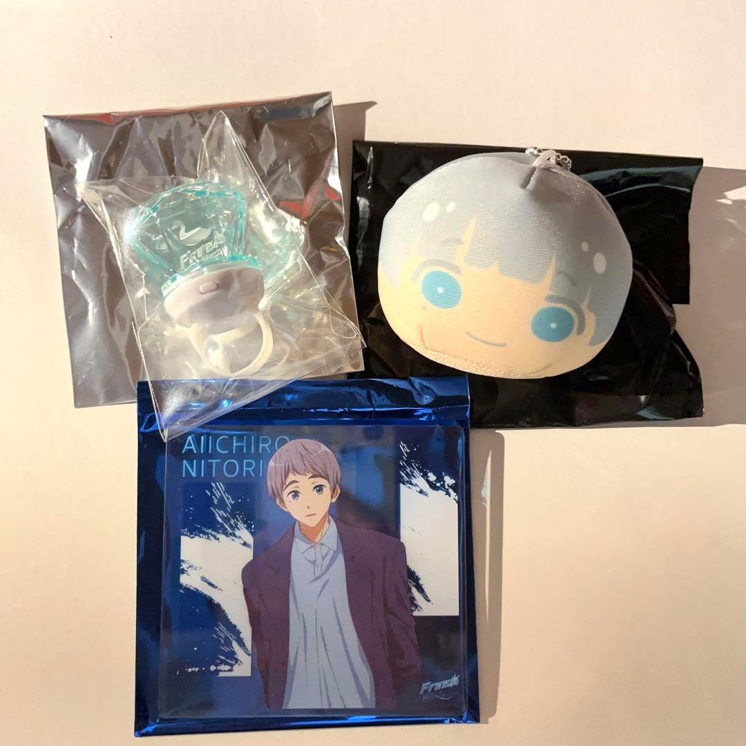 Amazon.com: Free Ring Light Aiichiro Nitori Buns Acrylic Clear Card ...