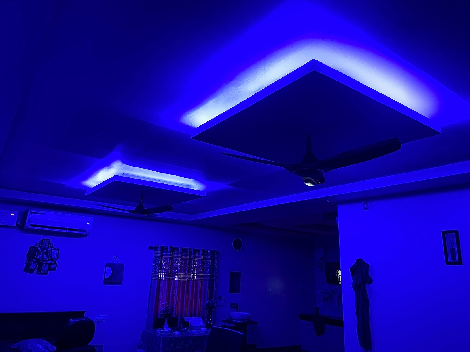 Buy PHILIPS Polycarbonate Color Magic Cove Lighting 5 Meter Led Strip ...