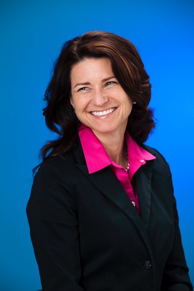 Amazon.com: Anne Legg: books, biography, latest update