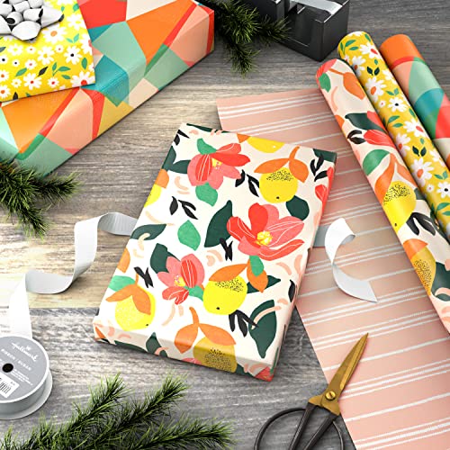 Snapklik.com : Hallmark Reversible Wrapping Paper