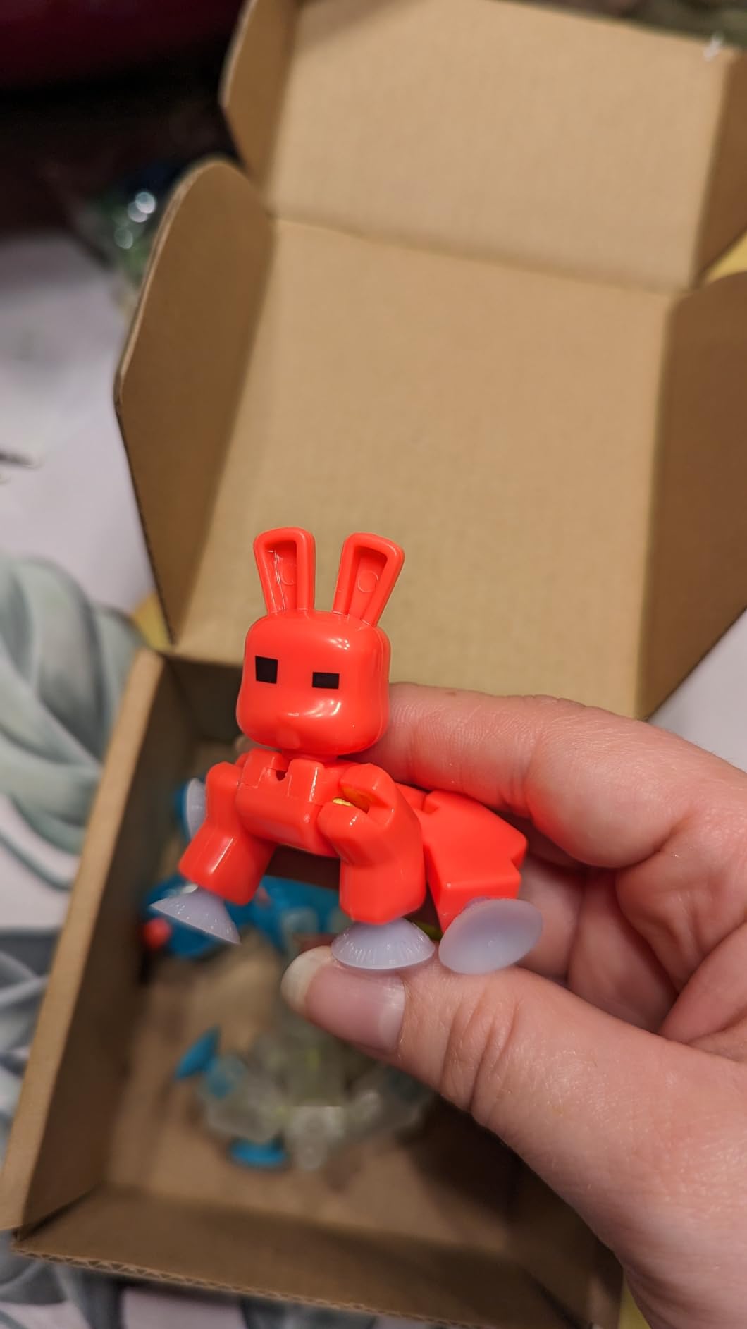 Amazon.com: Zing Stikbot Easter Pack, Set of 2 Chickens and 2 Bunnies ...