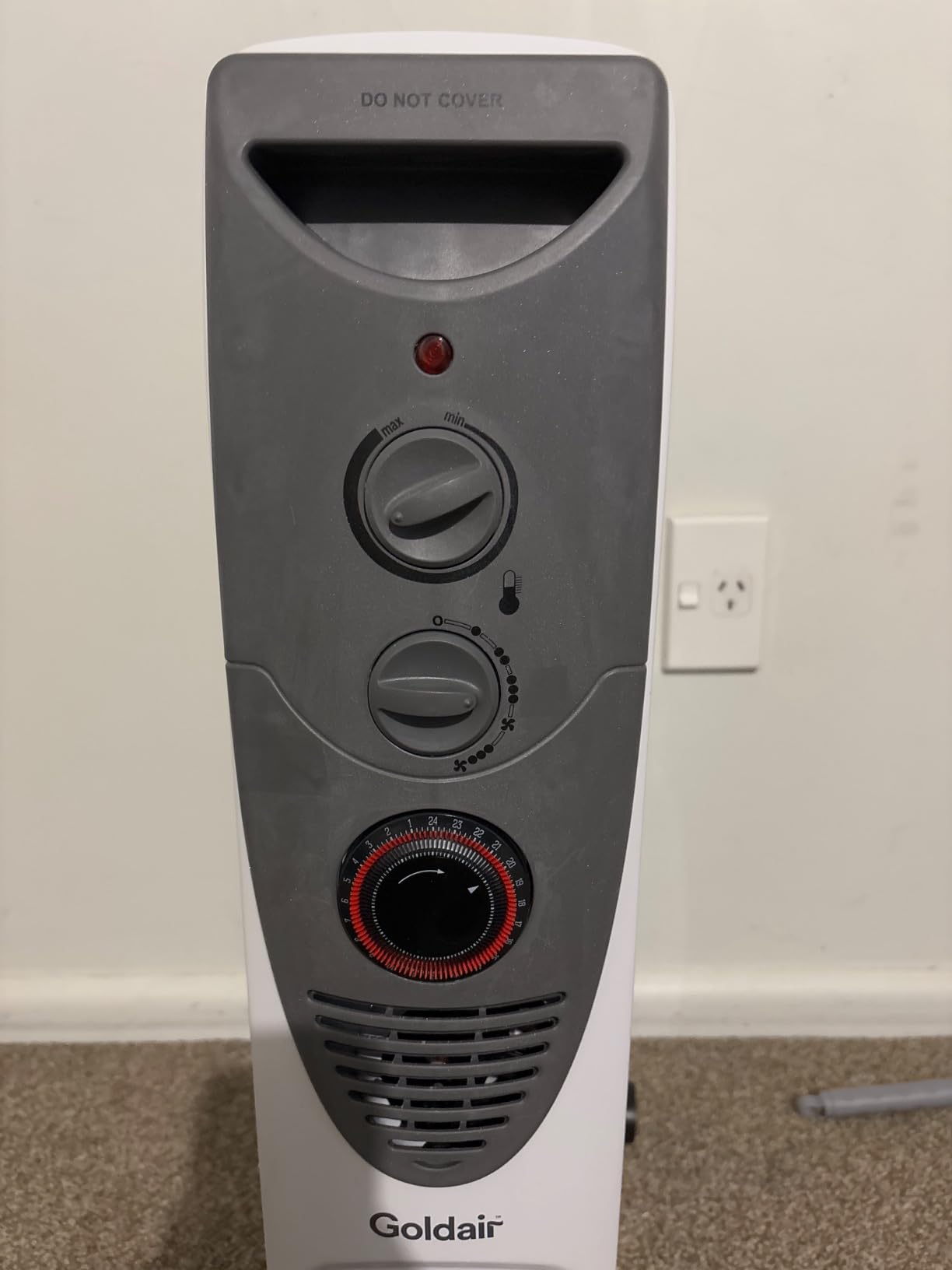 Goldair 1900W 7 Fin Dual Tech Oil Column Heater with 3 Heat Settings ...