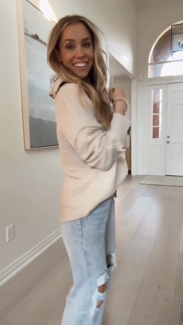 Watch Amazon sweaters that are the BEST on Amazon Live