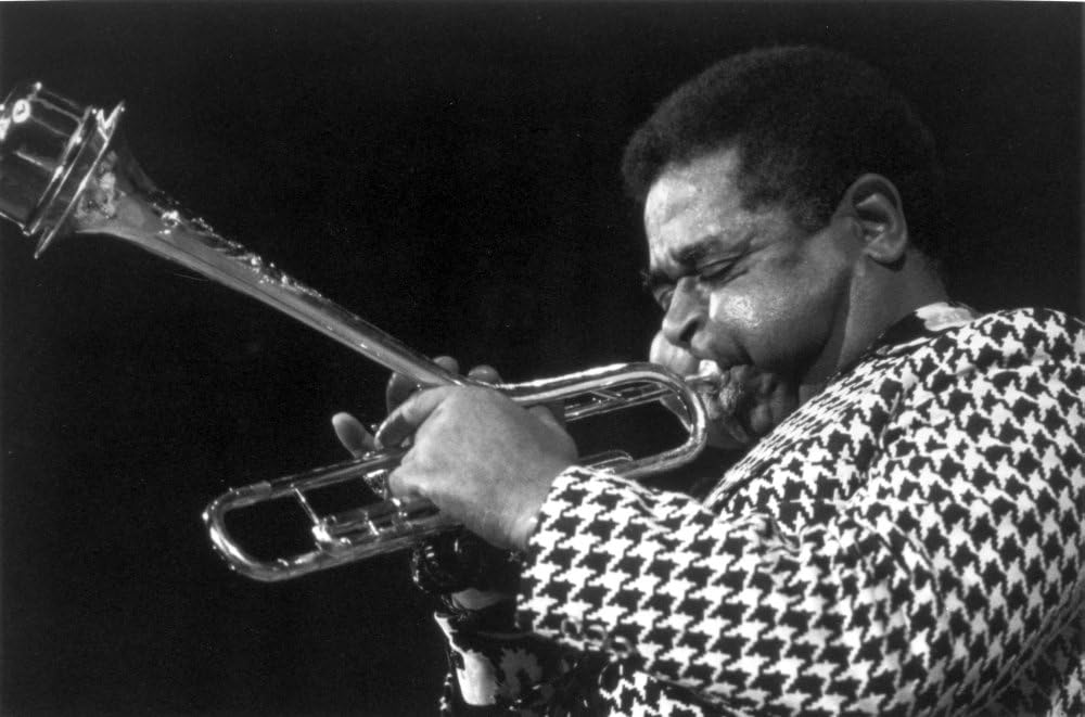 Amazon.com: Dizzy Gillespie playing the trumpet Photo Print (10 x 8 ...