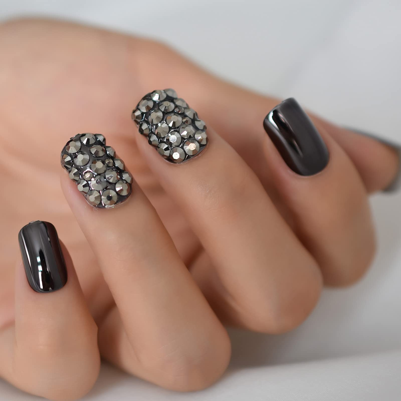 Rocker Nail Art