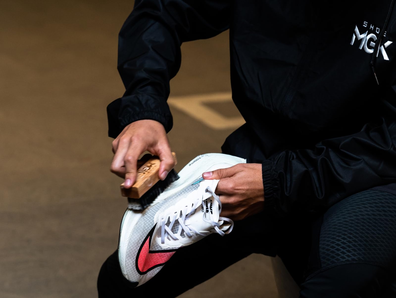 Snapklik.com : Shoe MGK Essentials Kit - Travel Shoe Care Kit - Cleans ...