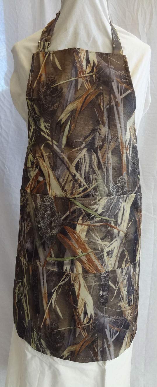 Amazon.com: Durafit Camo Waterproof Aprons in Endura, 3 Pockets 4 Sizes (Medium) : Home & Kitchen