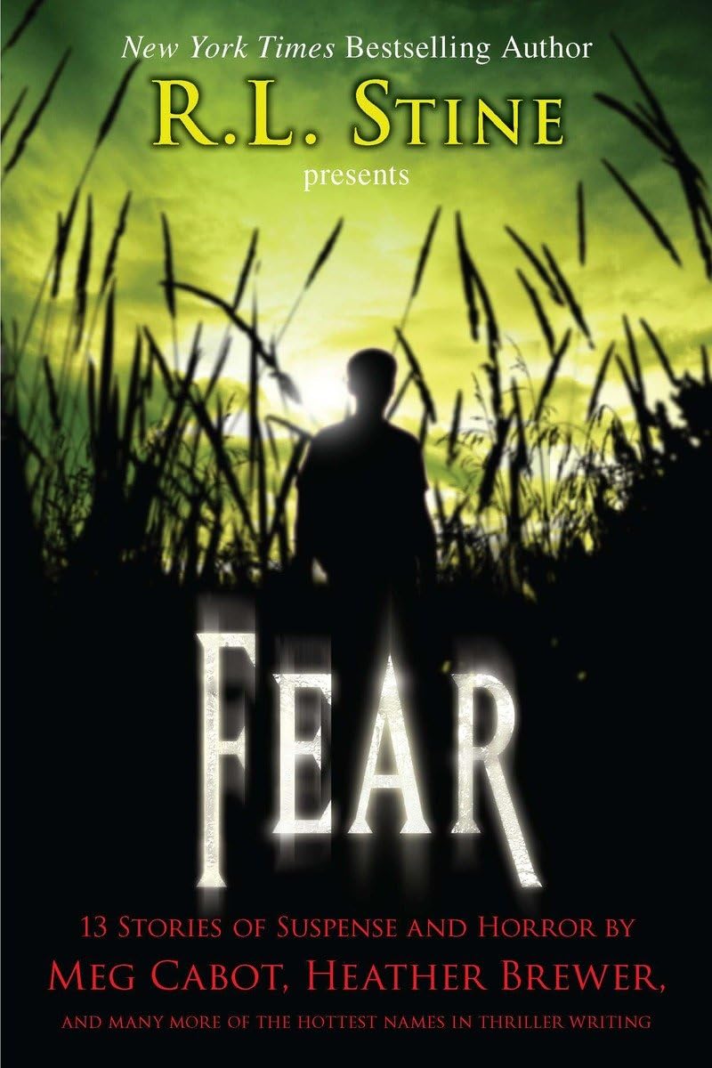 Amazon.com: Fear: 13 Stories of Suspense and Horror: 9780142417744 ...