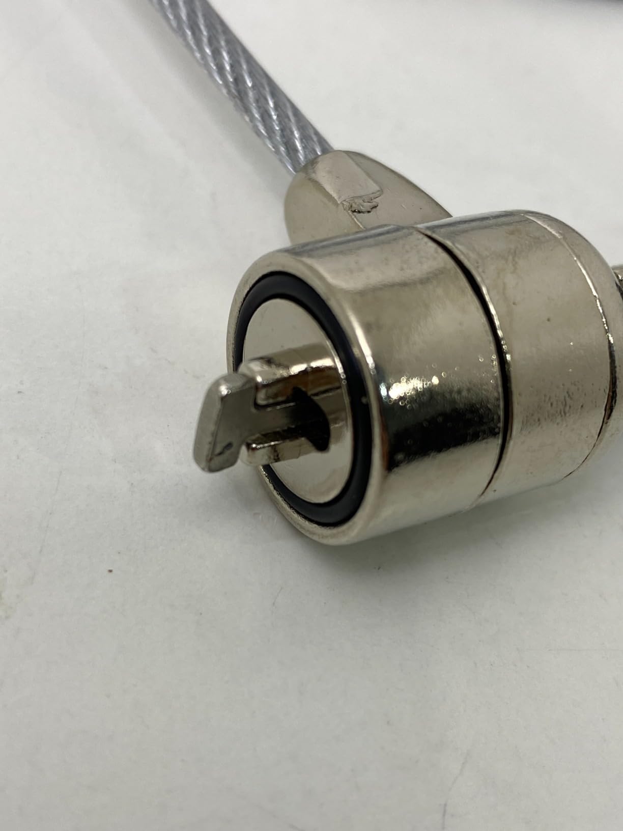 Amazon | TKY セキュリティワイヤー ケーブルロック 盗難防止 鍵付き スペアキー付き ノートパソコン 2本セット (1.5m) | TKY | セキュリティロック 通販