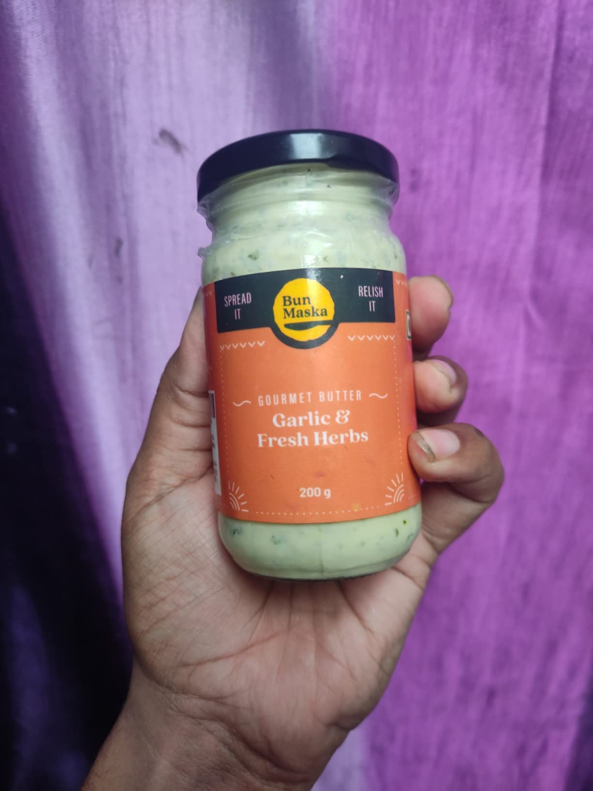 Bun Maska Garlic & Fresh Herbs Butter | Made with Fresh Ingredients and ...