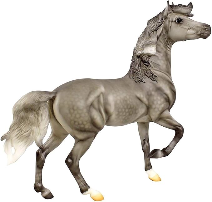 Amazon.com: Breyer Traditional Series Hwin | Model Horse Toy | 10" x 9. ...