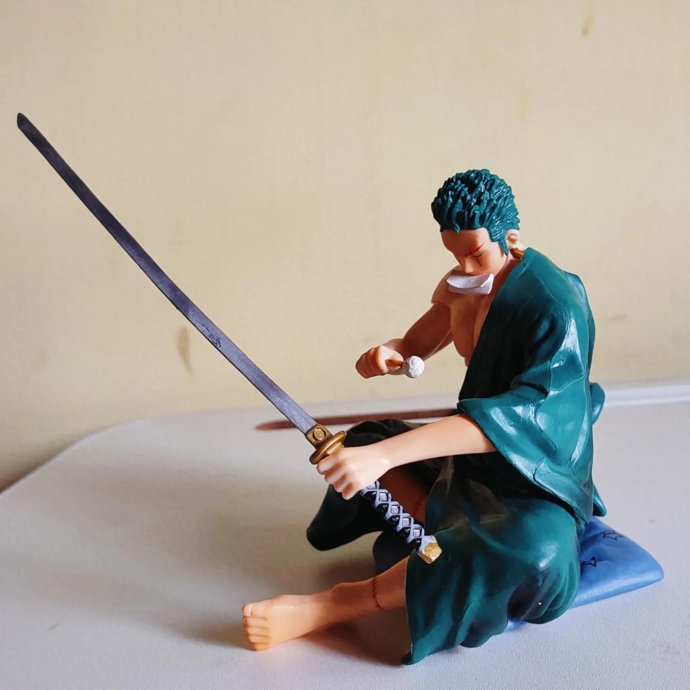 Pinaka One Piece Roronoa Zoro Sitting Ver. 18 Action Figure 15 Cms ...