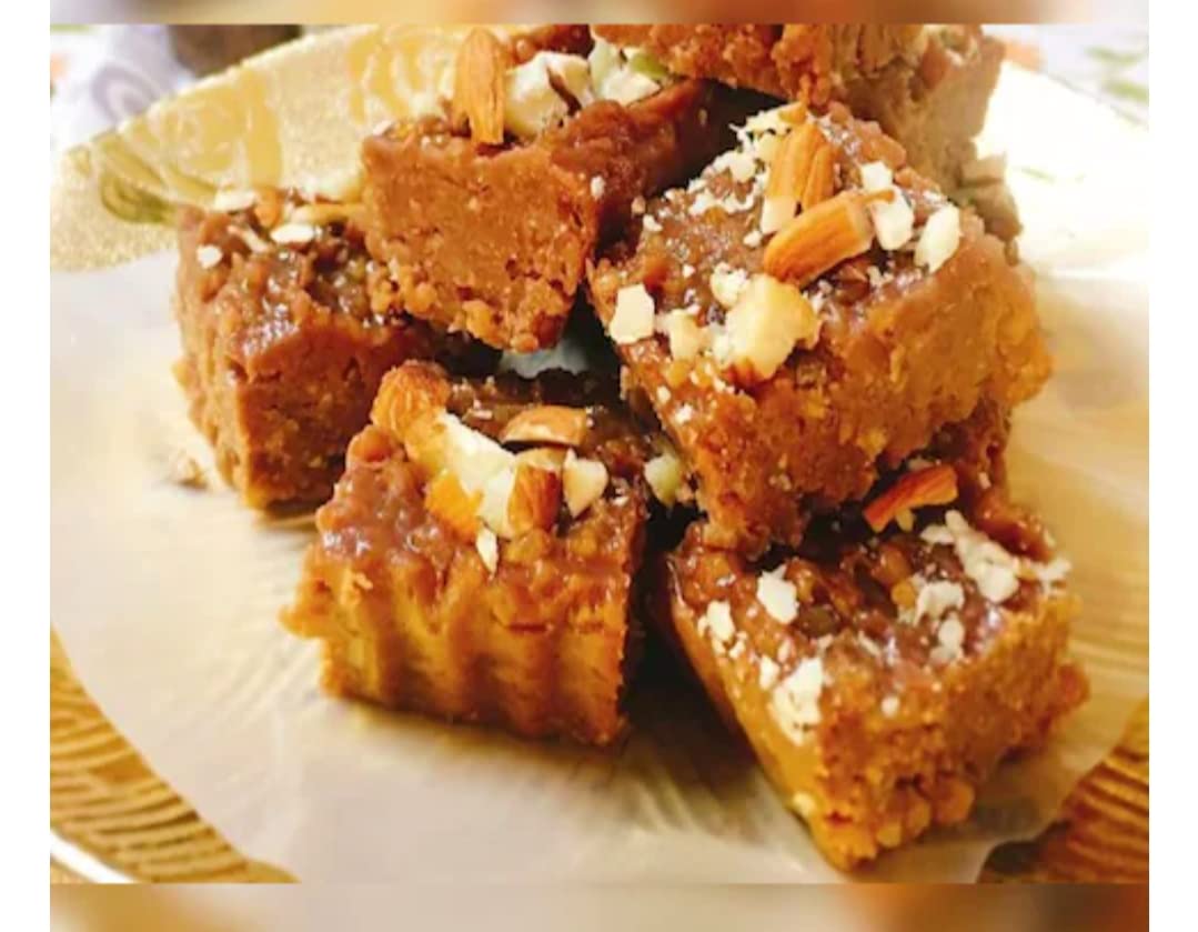 Golden Dairy and Sweets Desi ghee Kaju Doda Burfi Hazelnut Barfi (500 ...
