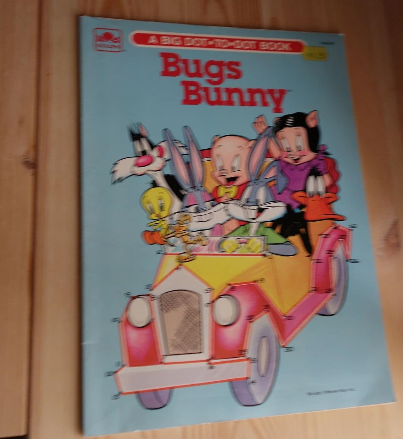 Bugs Bunny Dot Book (Big Colouring & Activity Books): Amazon.co.uk ...